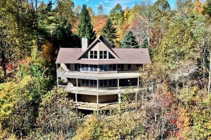 Serenity:mountainsview/hottub/firepit/pooltable - Boone, NC