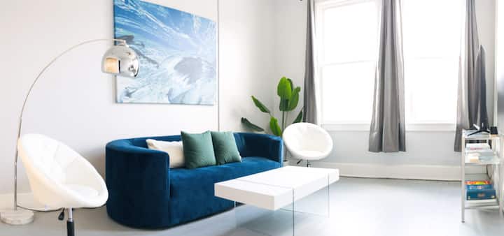 Historic Valley Junction Loft - West Des Moines, IA