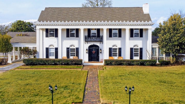 Queen's Garden Guest Suite - Tuscaloosa, AL