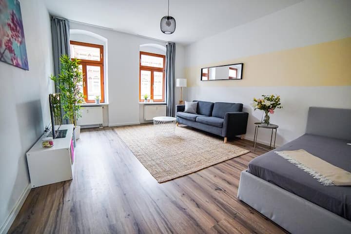 Fullhouse | Chemnitz | M45 Kolibri | 2 Bedroom - Chemnitz