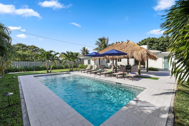 12 Luxe 3br Delray Villa | Heated Pool & Tiki Hut - Delray Beach, FL