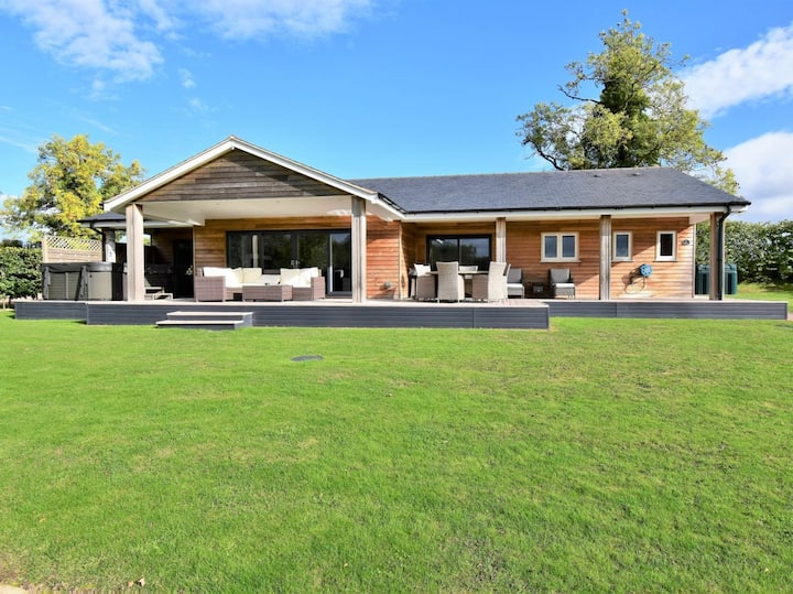 4 Bed In Oswestry (Oc-73291) - Welshpool