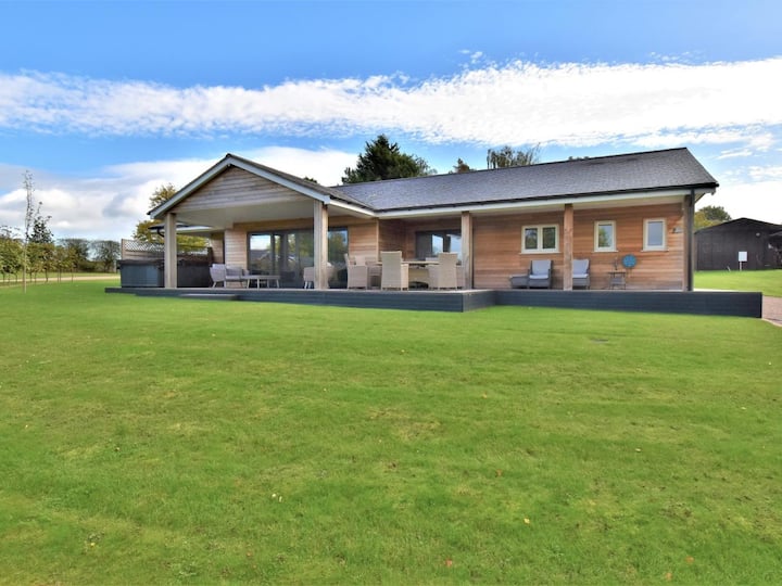 4 Bed In Oswestry (Oc-74982) - Oswestry