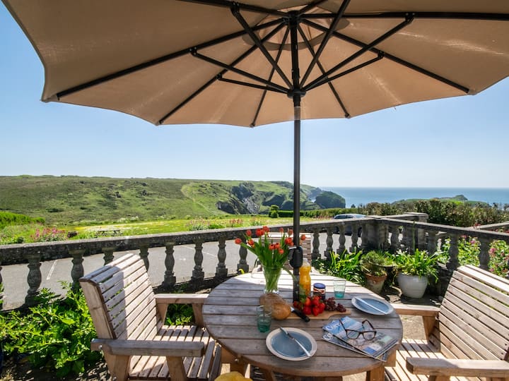 2 Bed In Mullion Cove (52468) - Porthleven