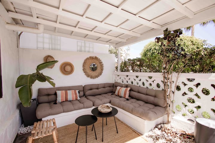 Deluxe Los Porches; By Gestion Vacacional Canarias - Maspalomas