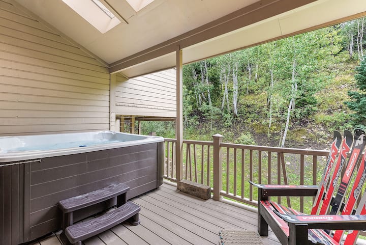 Mountain Townhouse W/ Private Hot Tub - Park City, UT
