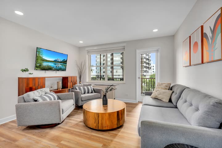 Downtown Condo Walk To Mercedes Benz Stadium - Atlanta, GA