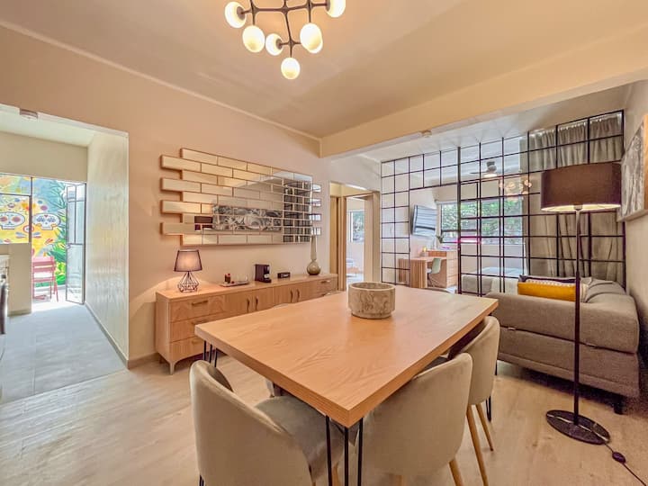 Awaken Your Senses In This Garden Apartment - Mexico City