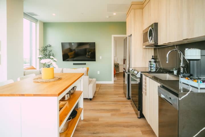 Luxury 1br Penthouse Apt In Central Halifax! - 핼리팩스 카운티