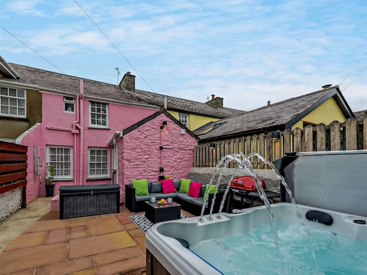 3 Bed In Aberaeron (77951) - Aberaeron