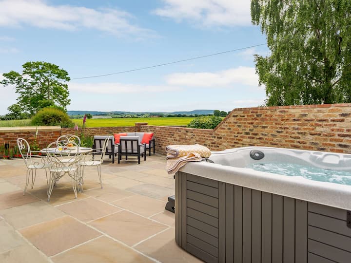 2 Bed In Brompton (83398) - Northallerton
