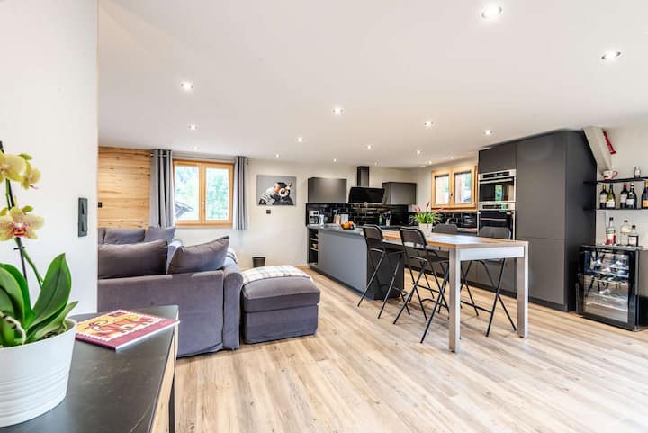 Superbe Chalet Rénové 12 Pers. Au Coeur De Morzine - Montriond