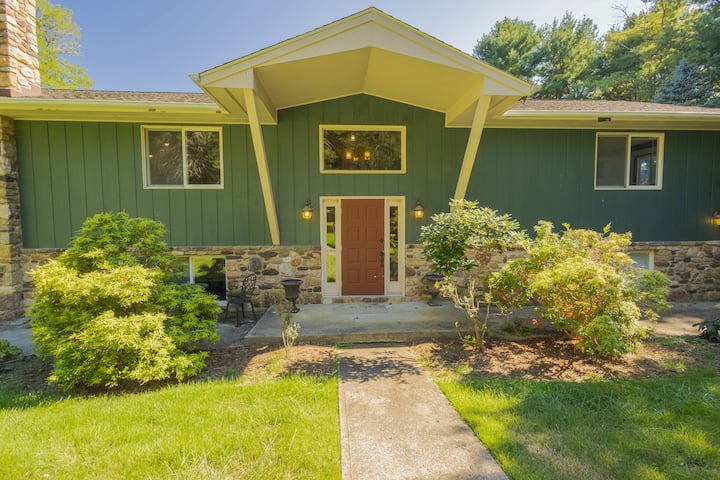 Hokie Trailhead Cottage - Blacksburg