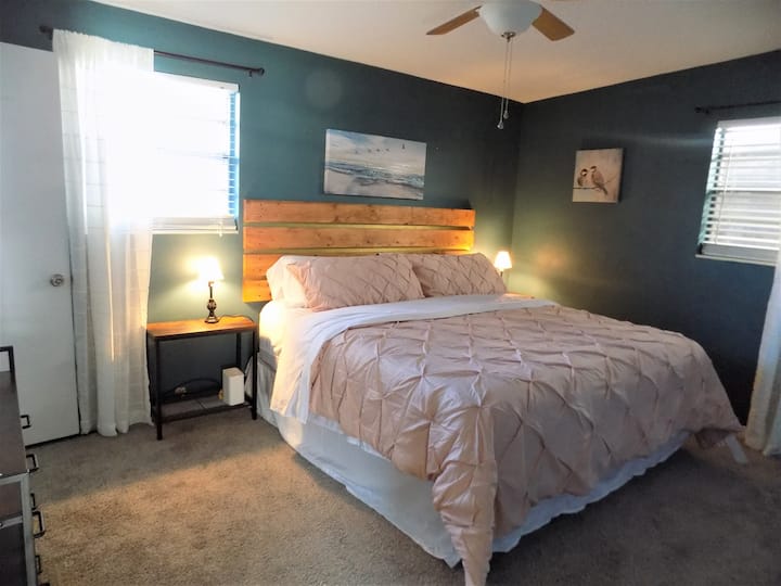 The Cozy House - Pensacola, FL