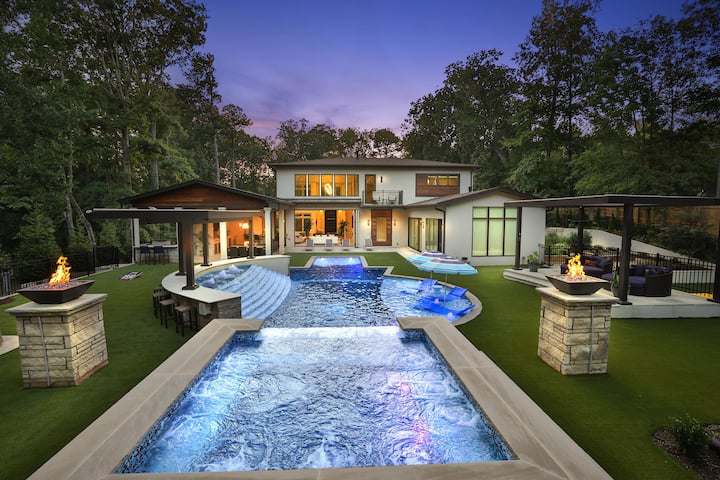 The Grand Escape - Buckhead, GA