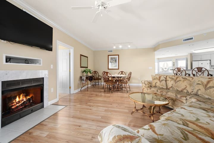 Lorelei Condo - Watch Fireworks From Balcony! - Maryland