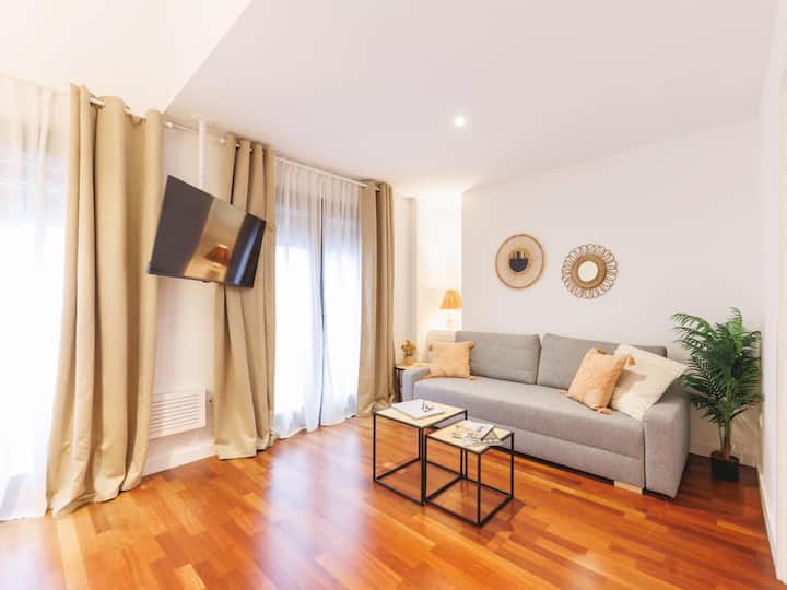 Bravissimo Plaça Catalunya 2-2, Duplex Appartement - Girona