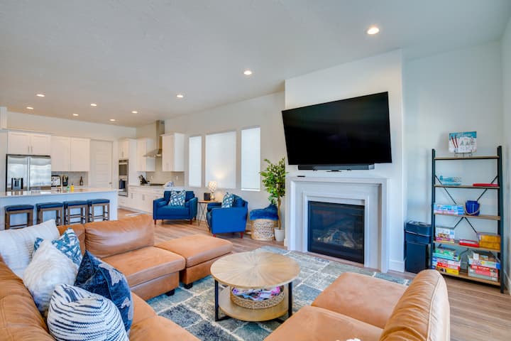 Pet-friendly Utah Abode - Fireplace, Patio & Grill - Heber City, UT