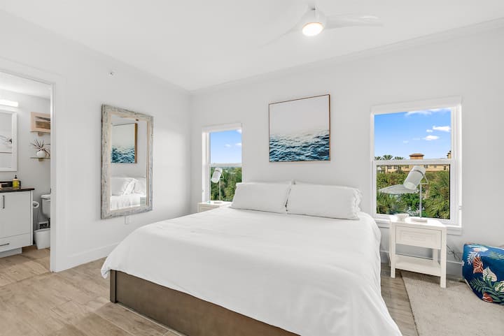 Oceanfront Complex | Heated Pool | Luxury Finishes - Cocoa Beach