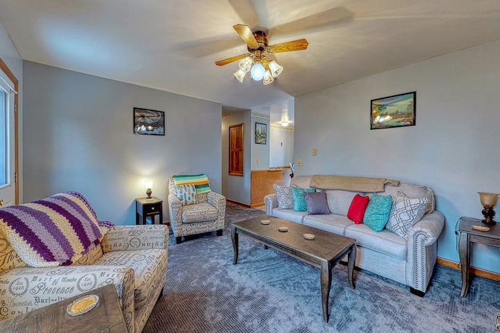 Large 3br Dog Friendly | Deck | W/d - Oakland, MD