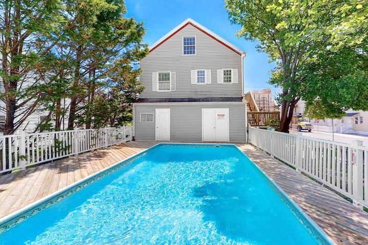 Coastal Beach House - Ocean City, MD