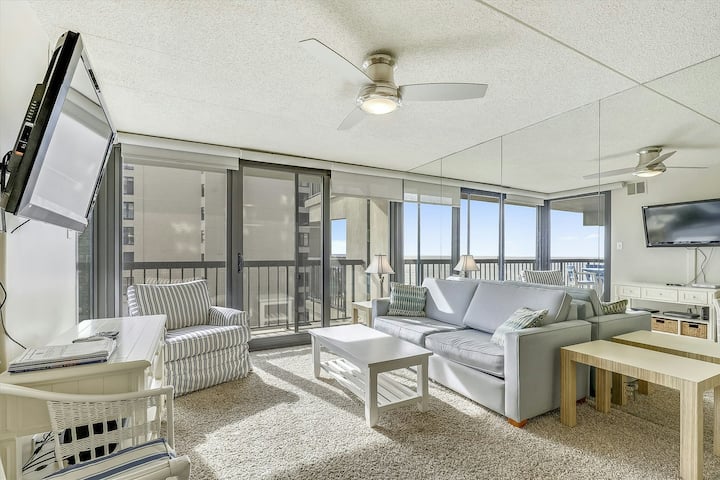 Oceanview Oasis: Balcony, Gym, Pools & Ac! - Fenwick Island, DE