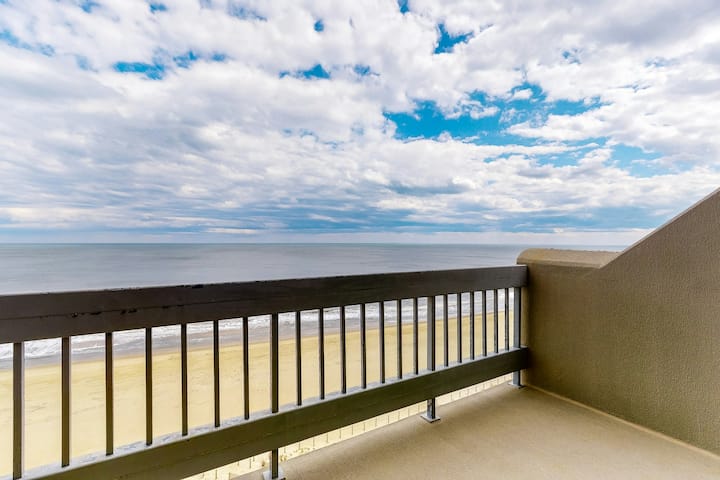 2br Oceanfront | Pool | W/d | Sauna | Balcony - Ocean City, MD