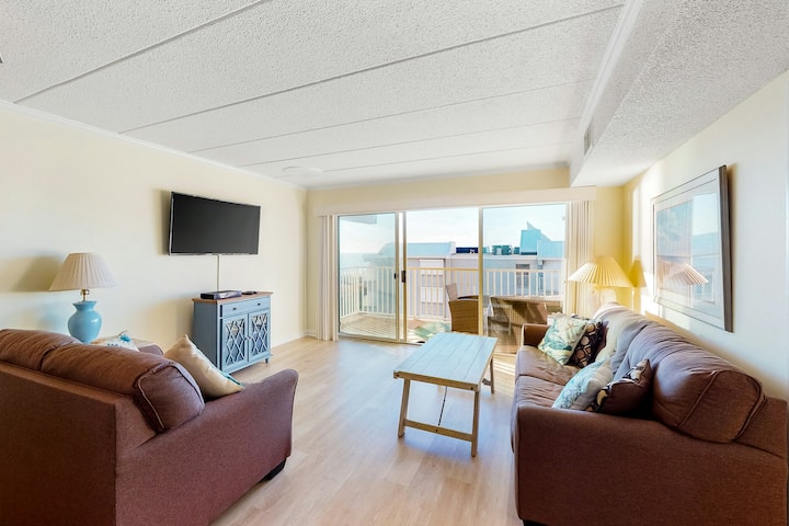 Incredible 2br Oceanfront | Balcony - Ocean City, MD