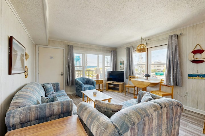 Beach Condo With Balcony, Ac, & W/d Near Ocean - Ocean City Beach