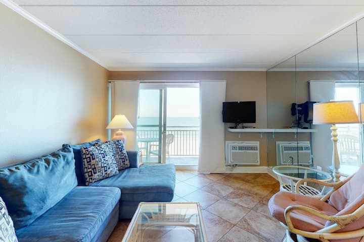 Gorgeous 1br Oceanfront | Balcony | - Ocean City, MD