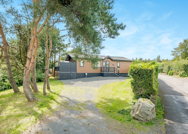 Hot Tub Lodge 3 - 커크쿠드브라이트