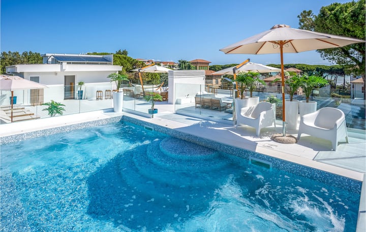 1 Bedroom Amazing Apartment In Pineto - Pineto