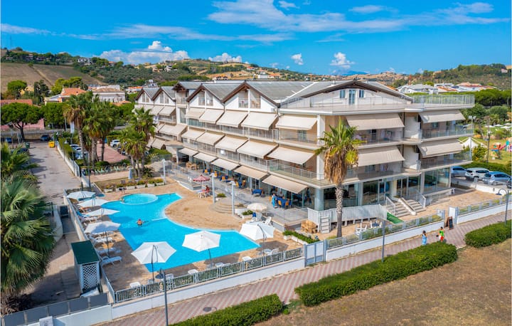 Pet Friendly Apartment - Roseto degli Abruzzi