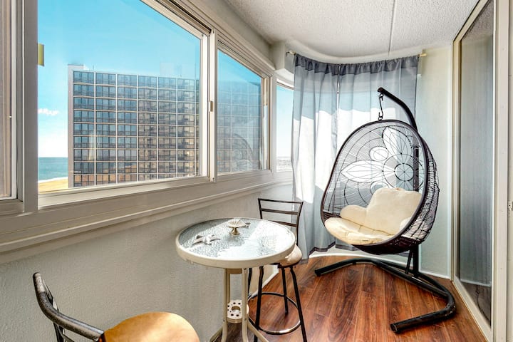 Fun-filled 2br Oceanfront | Balcony | Pool - 大洋城