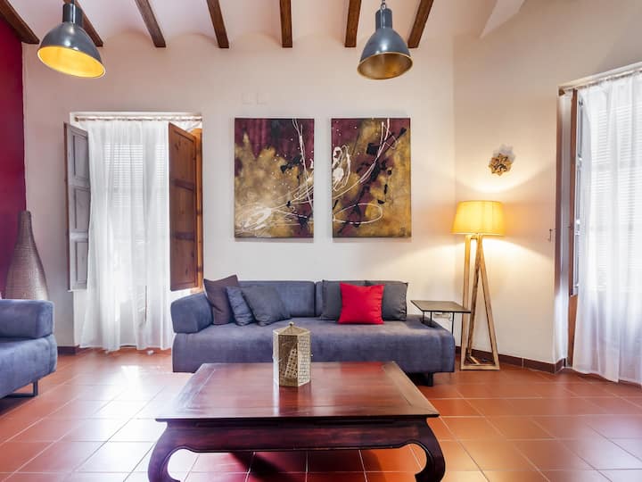 The Mossen Triplex. Monthly Rent - Paterna