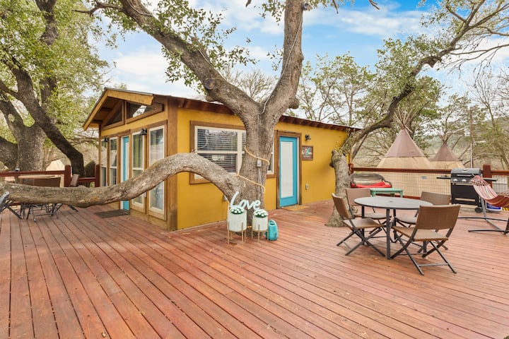 Nature View Treehouse | La Pluma Cozy Retreat - Canyon Lake, TX