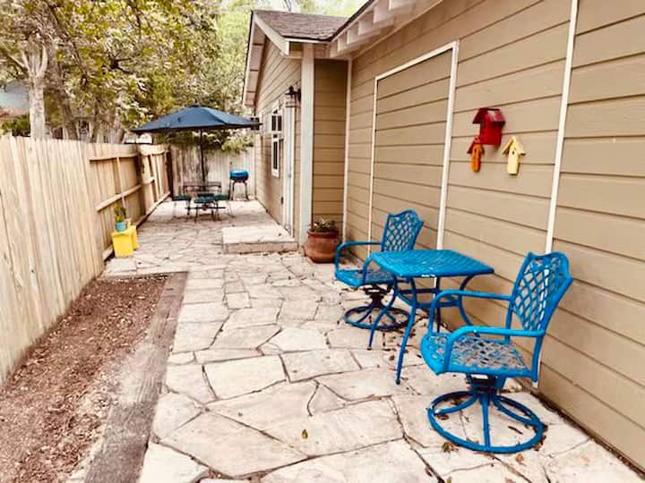 Pet-friendly 1br Cottage Retreat With Outdoor Bbq - Seguin