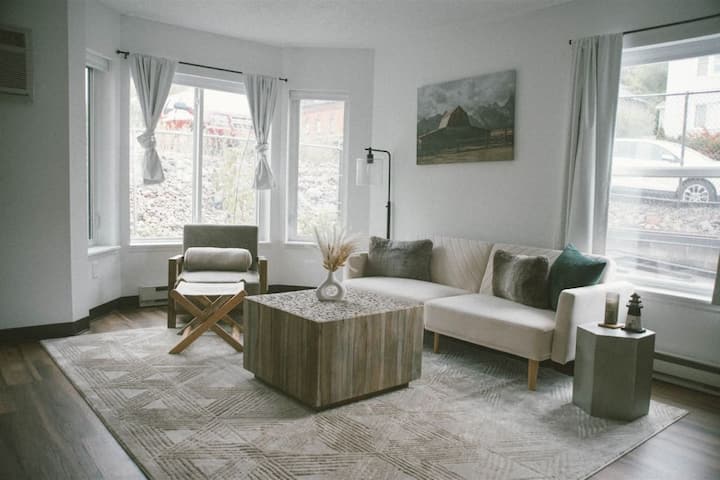 No. 108 Monthly Luxe Dwtn Apartment - 덜루스