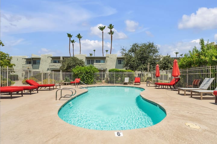 Scottsdale Camelback 169: 2br Condo With Pool - Scottsdale, AZ