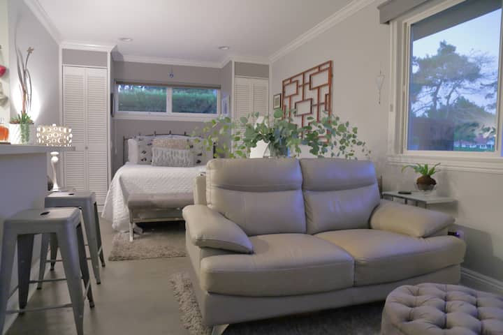 Cottage On The Greens - Stunning Golf Course Views - San Diego, CA