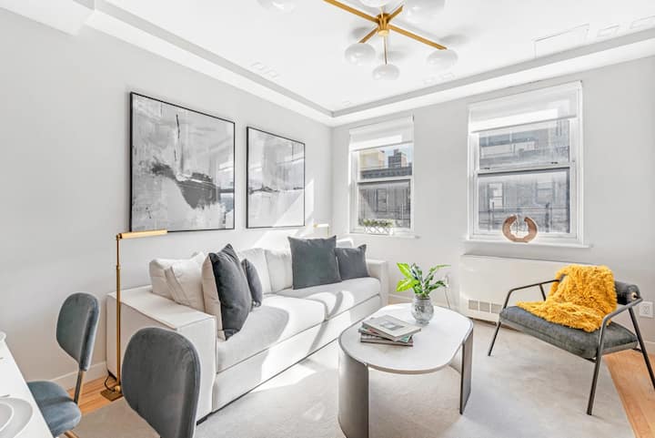3br Penthouse Suite With Massive Private Rooftop - New York