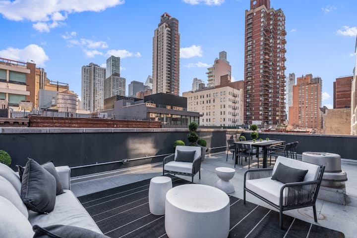 3br Penthouse Suite With Massive Private Rooftop - New York