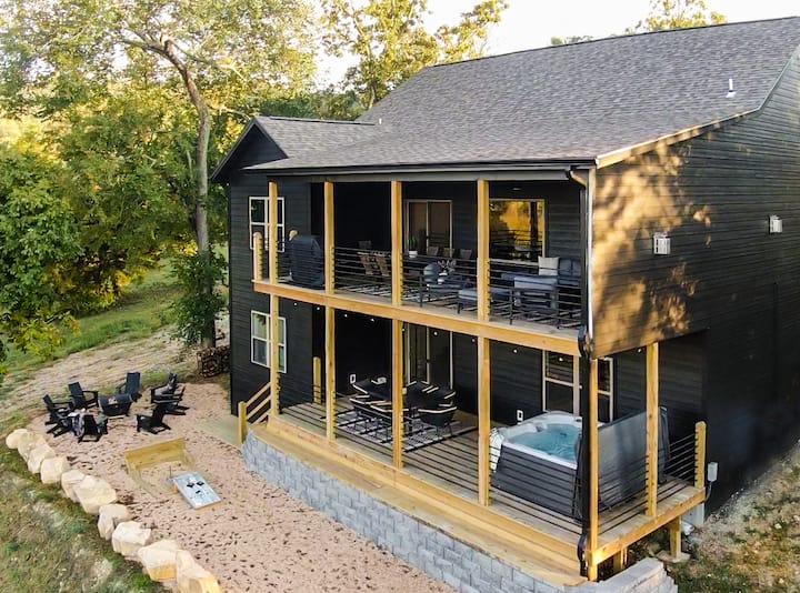 Luxury At Lake Taneycomo, Hot Tub, Firepit, Views! - Branson