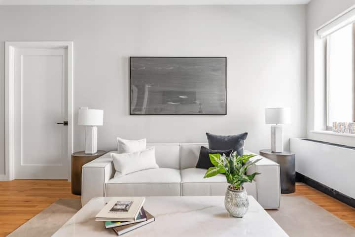 Top Notch 2br & 2ba Suite Minutes To Central Park - New York City