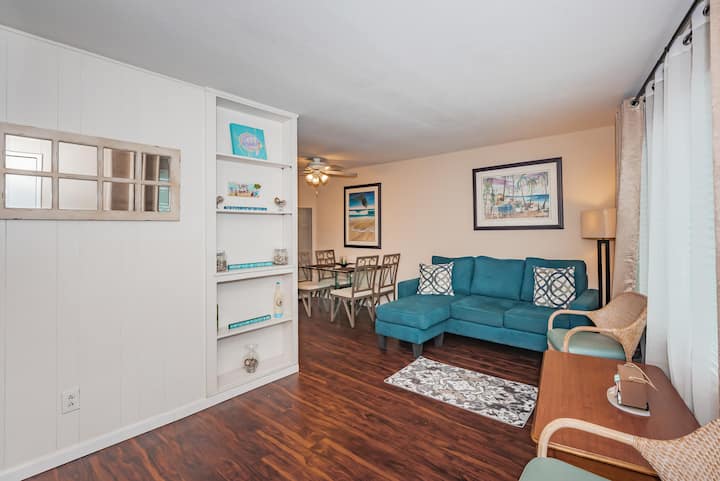 Pb Charmer 2-walk To Beach Or Bay! - San Diego, CA