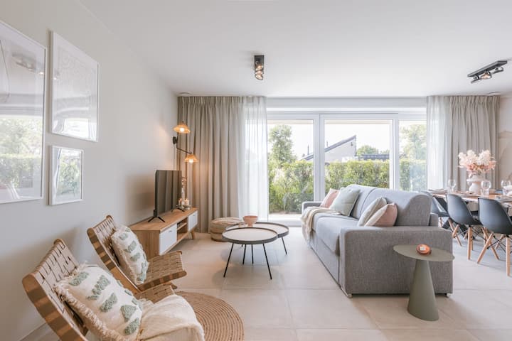 Huswell - Very Pleasant Apartment With Communal Po - Nieuport