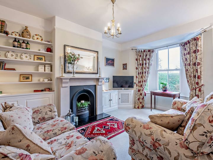 2 Bed In Harrogate (Hh037) - Harrogate