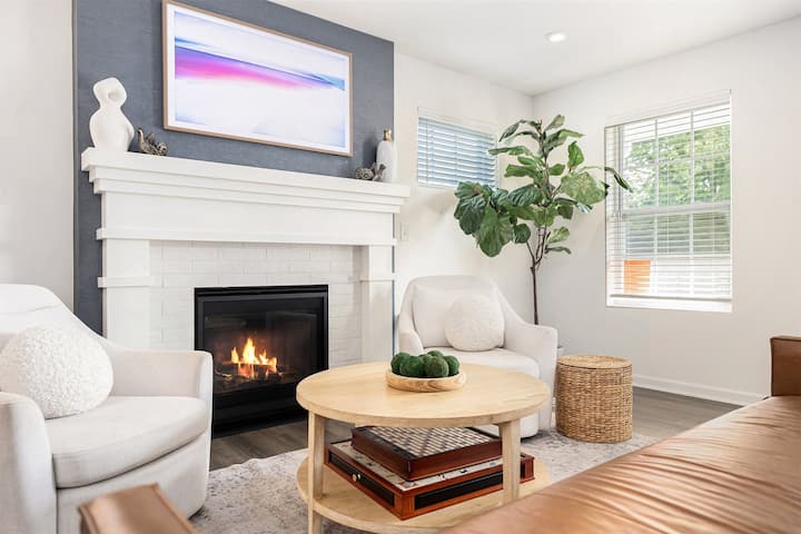 Haven House: Year-round Swimming Pool & Hot Tub - South Haven, MI