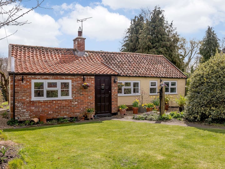 2 Bed In Geldeston (Hisn8) - Beccles
