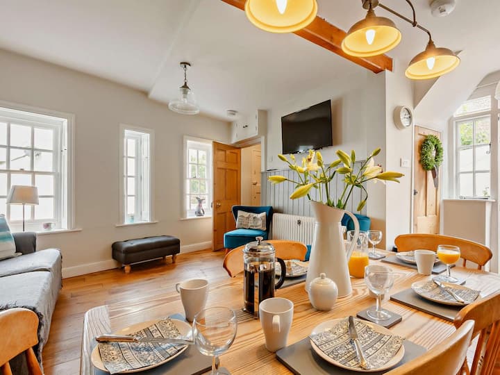 3 Bed In Eastbourne (Oc-ehc47) - Eastbourne